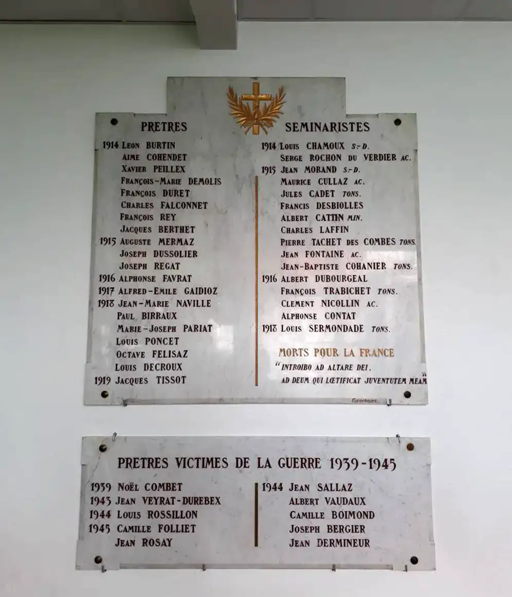 Annecy — Plaque commémorative Maison du diocaisaine (Le Souvenir ...