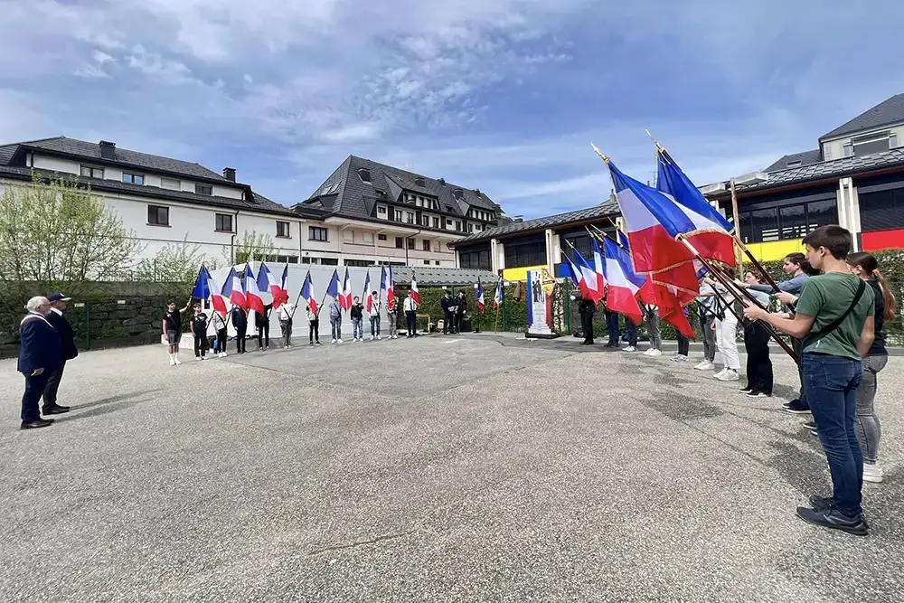 Formation module 2 jeunes porte-drapeaux au collège Jean-Marie Molliet ...