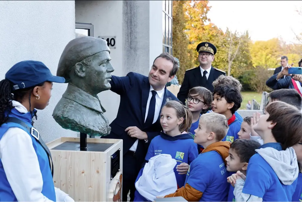 Sébastien Lecornu, honore Albert Roche héros oublié (Le Souvenir ...